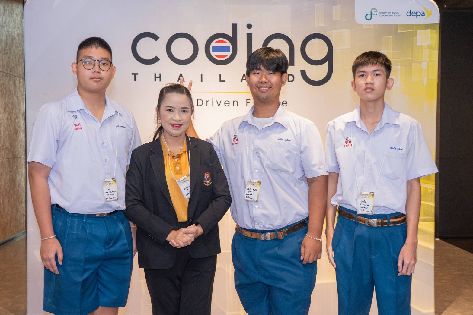 โรงเรียนเซนต์เทเรซาผ่านคัดเลือกรอบออนไลน์ Coding Thailand 2025 - โรงเรียนเซนต์เทเรซา