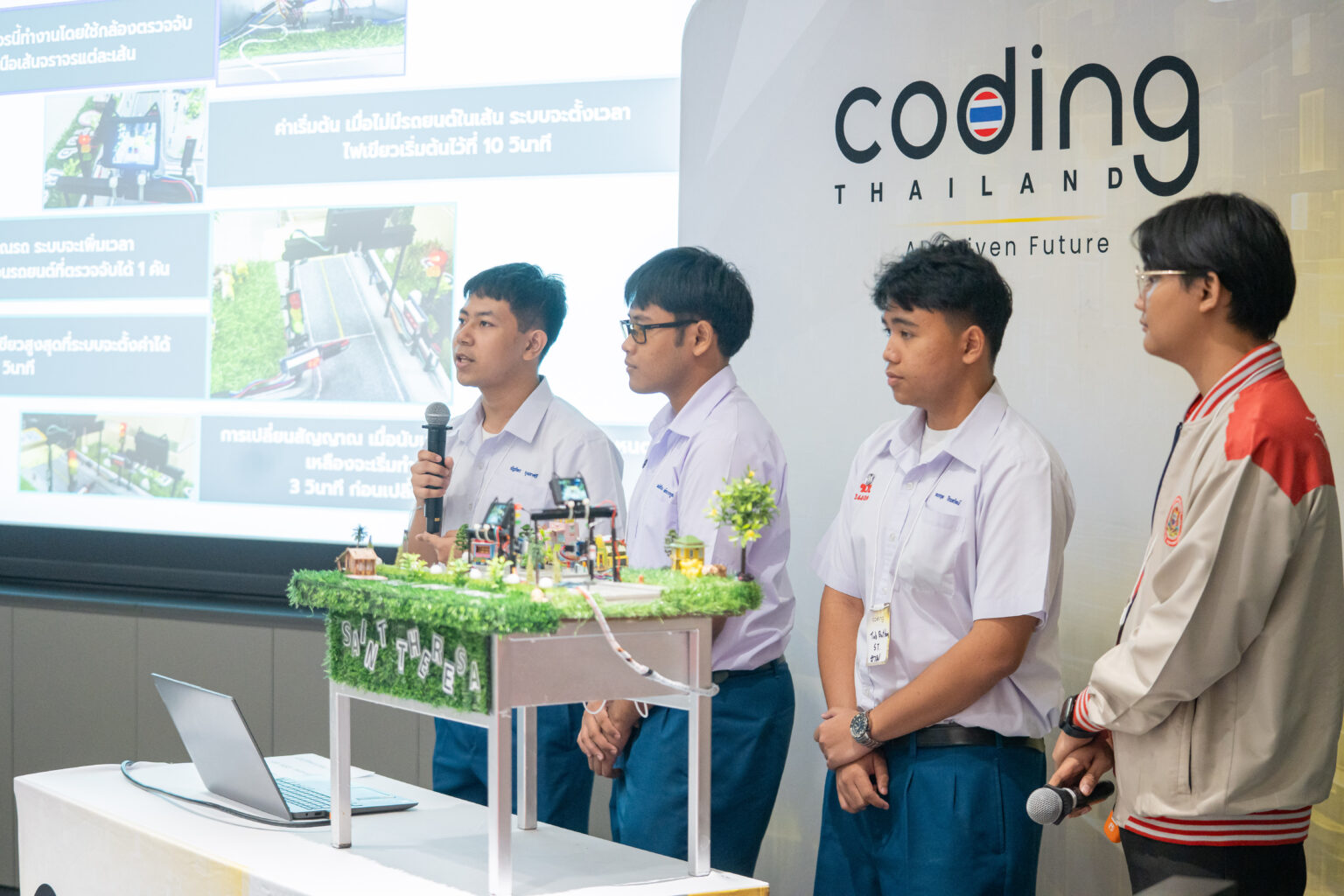 กิจกรรม National Coding & AI Competition 2025 ภายใต้โครงการ Coding ...
